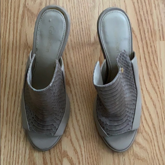 Nine West | Shoes | Nine West Taupe Mules | Poshmark